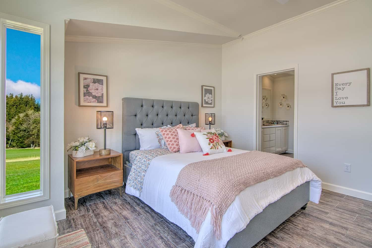 Falcon L40EP8 - Smart Cottage Homes