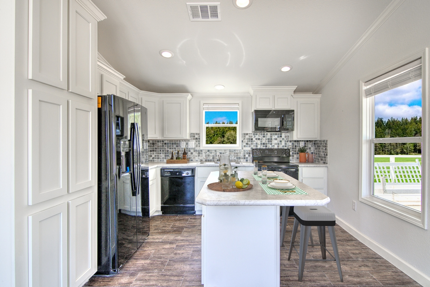 Falcon L40EP8 - Smart Cottage Homes