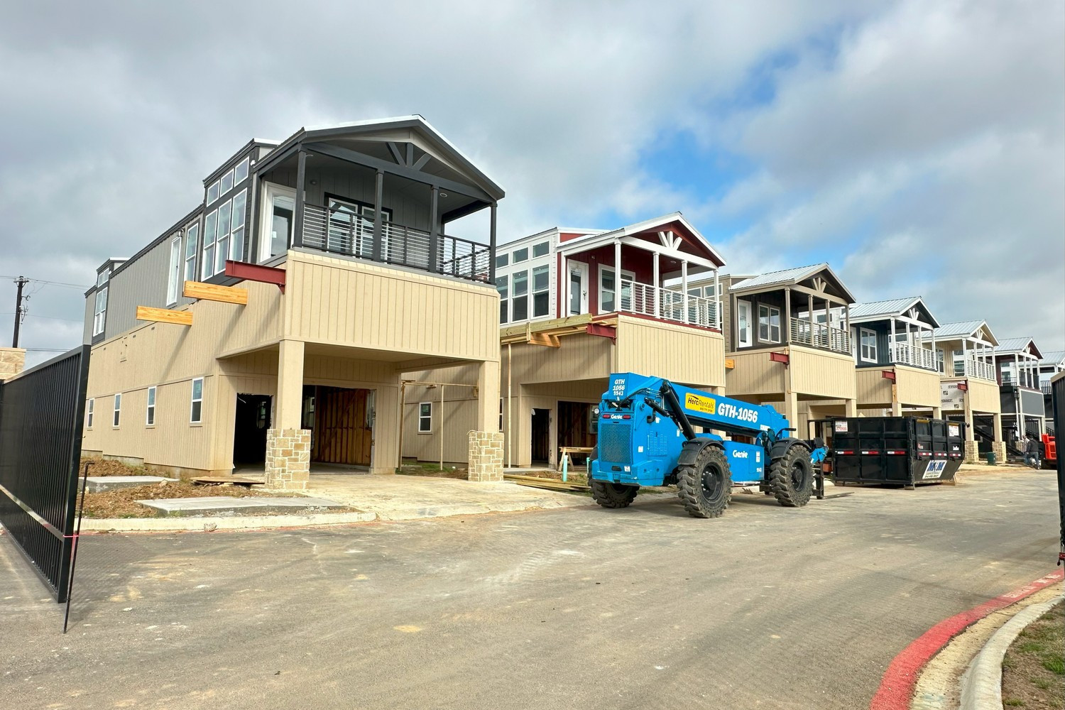 Estancia Toro Perezoso Community - Smart Cottage Homes